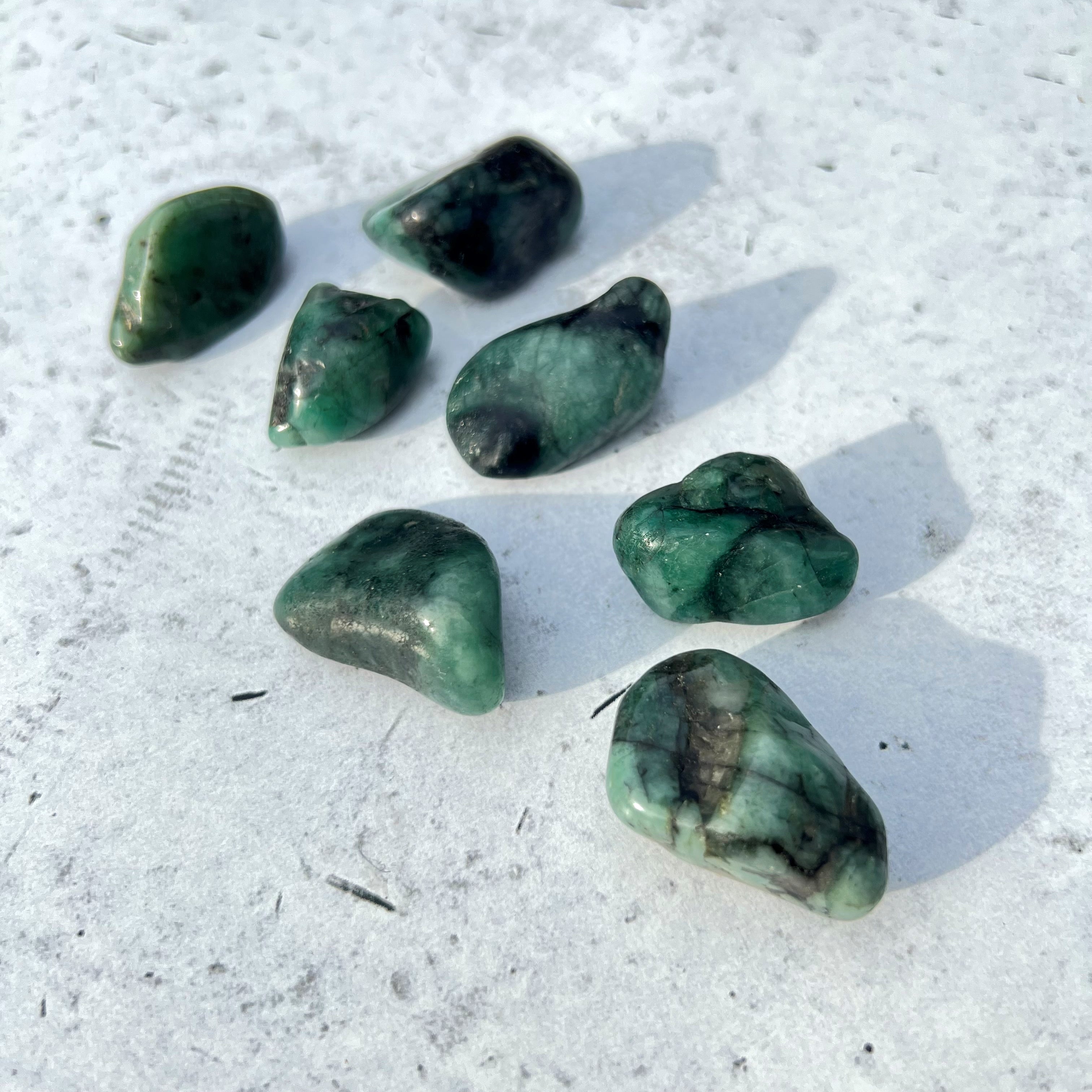 Emerald Tumbled Stones | MYSTIKO HOUSE